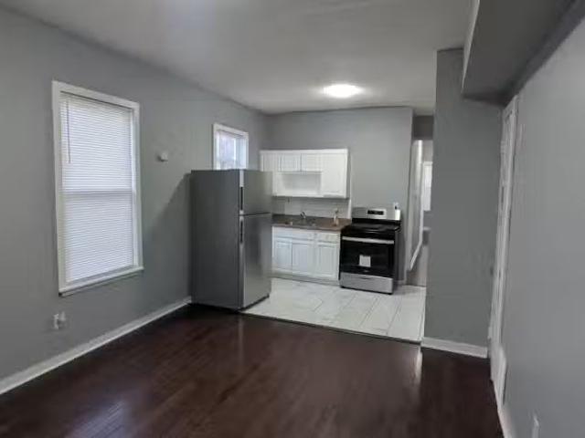 595 Winchester Ave, New Haven, CT 06511