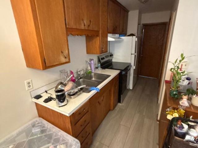 595 Victoria 1 Bedroom Apartment for Rent at 595 Victoria St N, St. Paul, MN 55104 East Midway