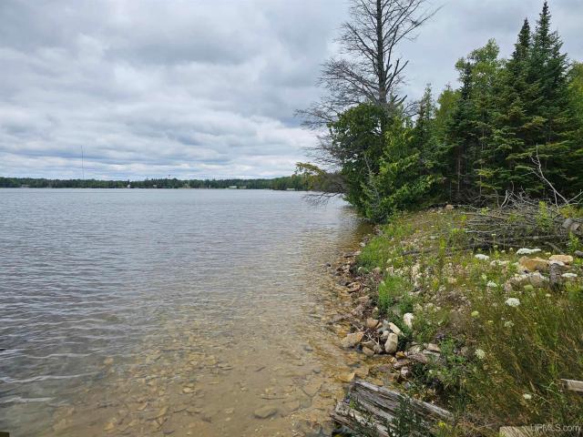 5965 N E Milakokia Lake Road