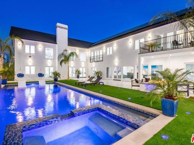 5965 Nora Lynn Dr, Woodland Hills, CA 91367