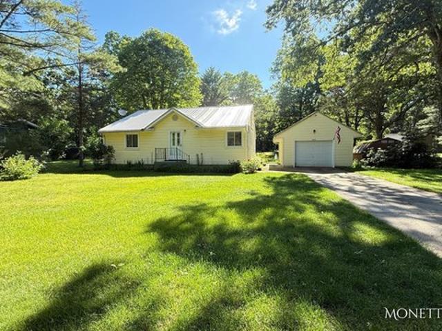 5966 Fowler Rd, Twin Lake, MI 49457