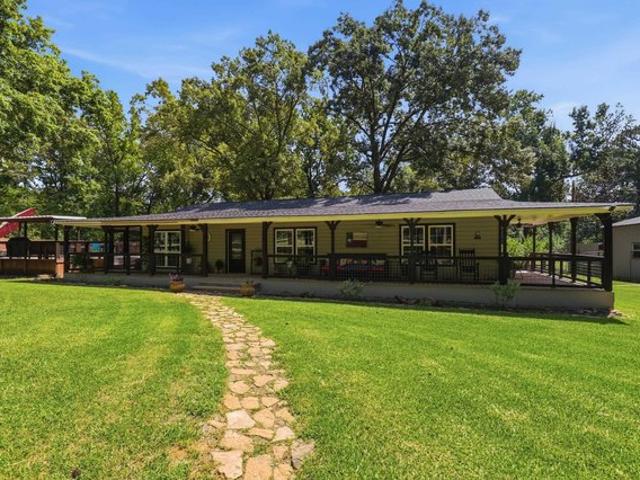 5966 Phlox Trl, Gilmer, TX 75645