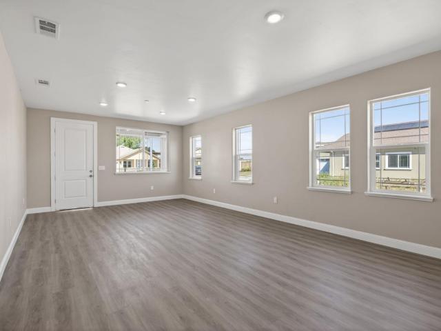 5967 Cortes Ct, Unit B, Sacramento, CA 95824 | Compass