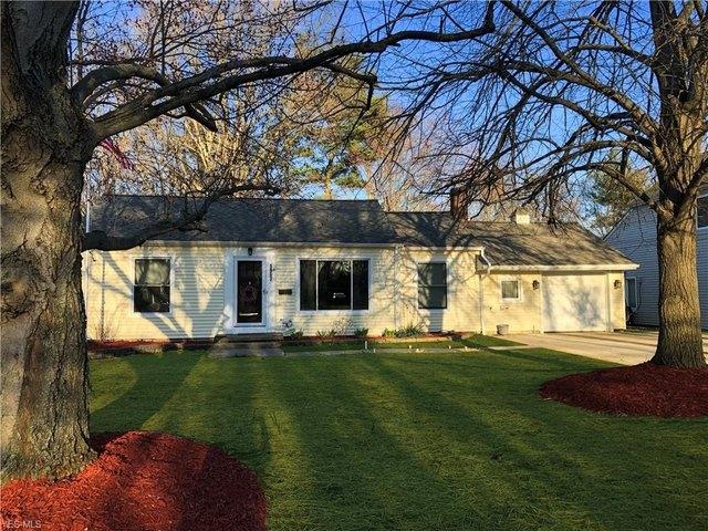 5967 Fitch Rd, North Olmsted, OH 44070