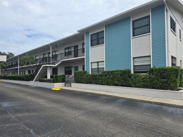 5967 Terrace Park Dr N Unit 103, Saint Petersburg, FL 33709