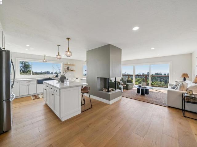 5969 Rincon Dr