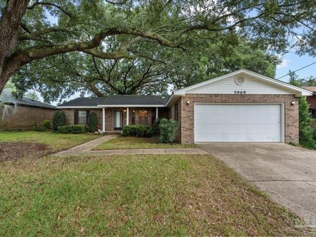 5969 Somerset Dr, Pensacola, FL 32526