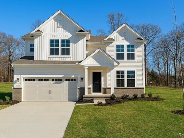 59603 Schuss Gully Dr, New Hudson, MI 48165