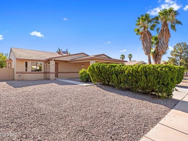 5960 S Birchwood Dr, Tucson, AZ 85746