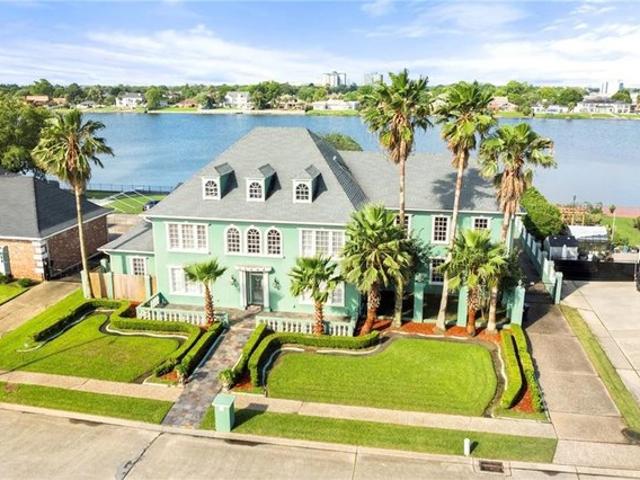 5960 Winchester Park Dr, New Orleans, LA 70128