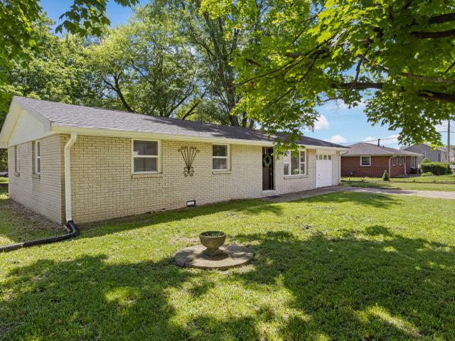 5961 N 200 W