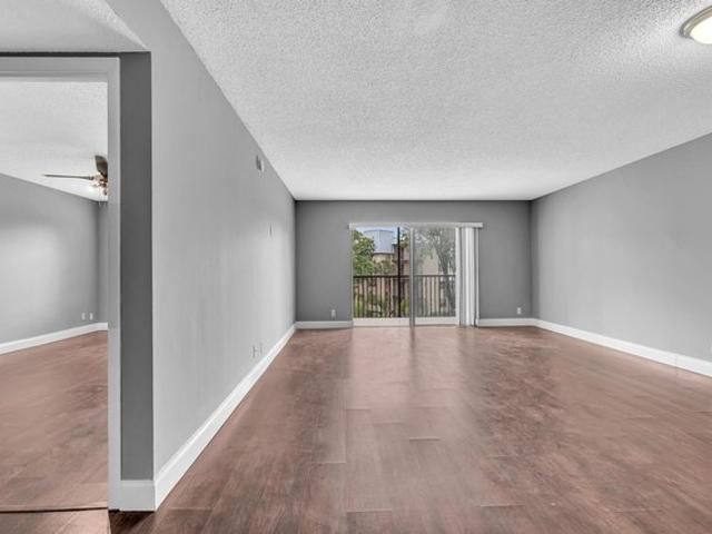 5961 N Falls Cir Dr Unit 309, Lauderhill, FL 33319