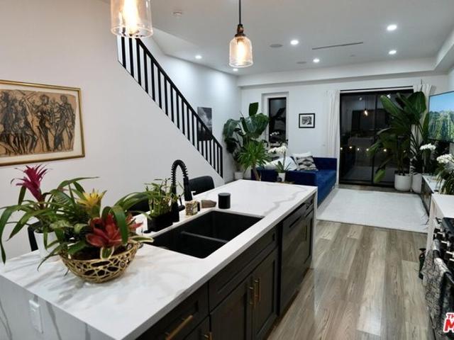 5961 Fountain Ave, Los Angeles, CA 90028