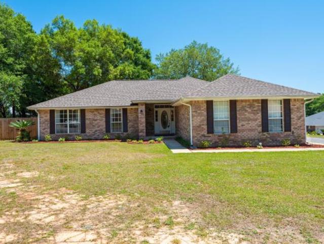 5961 Ridgeview Dr, Milton, FL 32570
