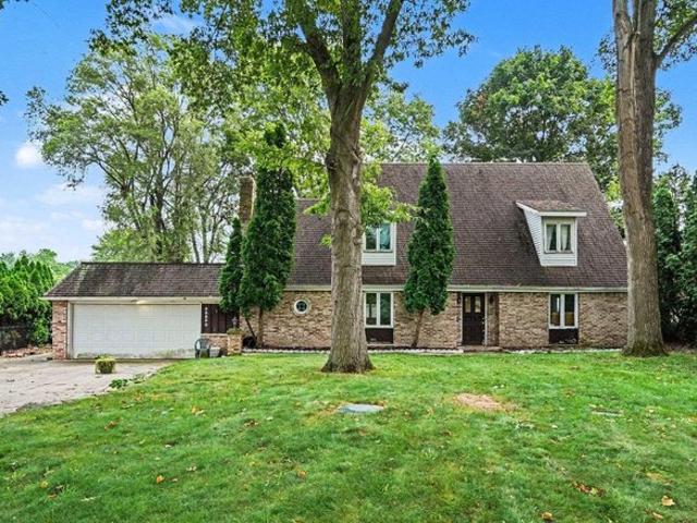 59630 Longbow Dr, Mishawaka, IN 46544