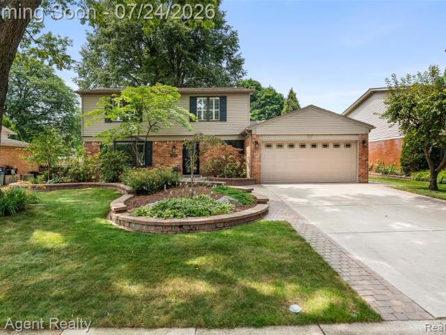 5963 Cliffside Drive