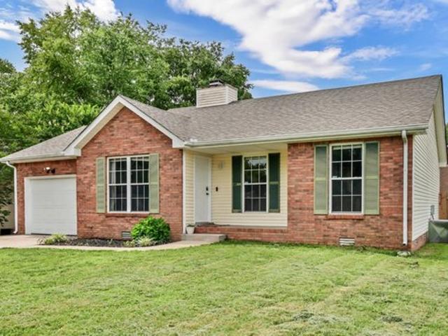 596 Cory Dr, Clarksville, TN 37040