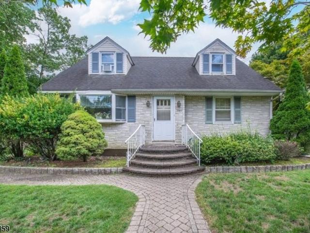 596 Grove St, Ridgewood Village, NJ 07450