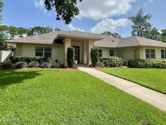 596 Lake Ashley Cir, Melbourne, FL 32904