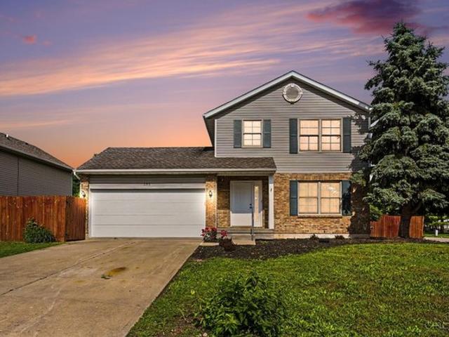 596 Pine Hill Pl, Trenton, OH 45067