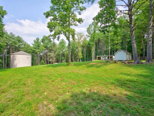 596 Pinecrest Dr