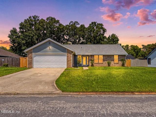 596 Robert Livingston St, Orange Park, FL 32073