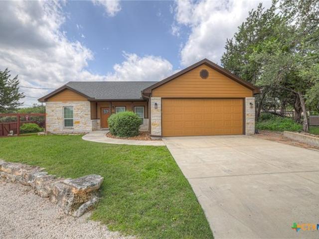 596 Riviera Dr, Canyon Lake, TX 78133