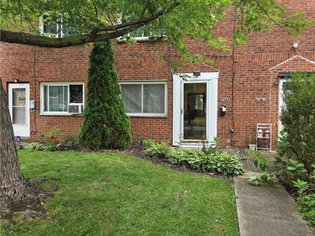 5975 Glenway Dr Unit A, Brook Park, OH 44142