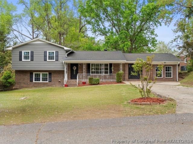 5976 Monterey Ct, Fayetteville, NC 28314 | MLS #760130 | Compass