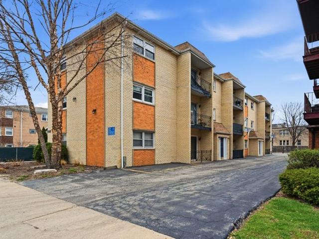 5979 N Northwest Hwy Apt 103, Chicago, IL 60631