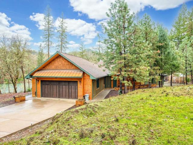 5979 Old Ferry Road, Shady Cove, US, OR