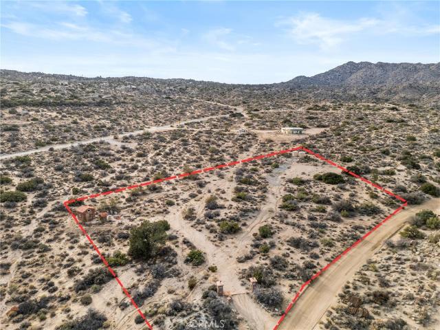 59705 Avenida Encino