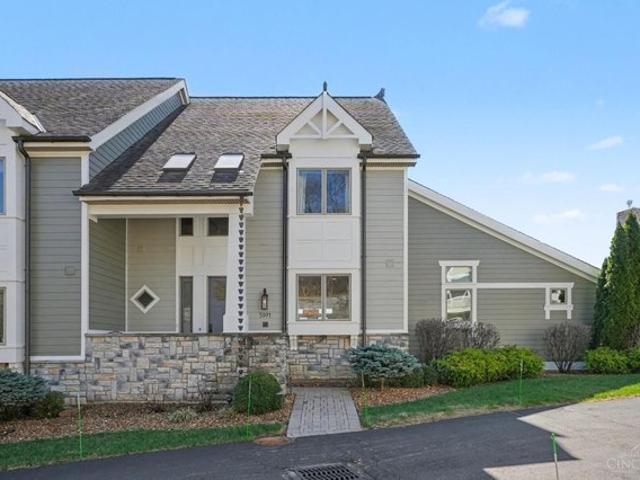 5971 Woodland Ln, Columbia Township, OH 45227