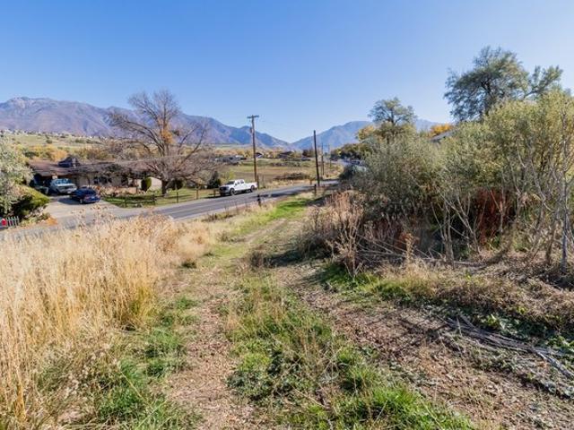5973 S Weber Dr, Riverdale, UT 84405