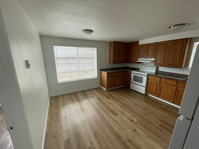 597 3 Bedroom Apartment for Rent at 316 Se Davis St, Dallas, OR 97338