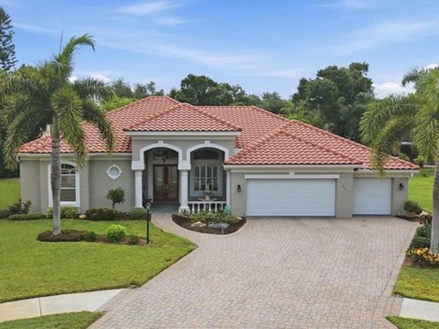 597 Aston Woods Ct, Venice, FL 34293