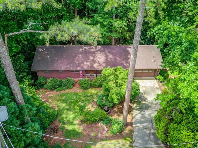 597 Beth Court SW