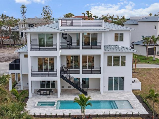 597 Buttonwood Dr, Longboat Key, FL 34228 | MLS #A4640