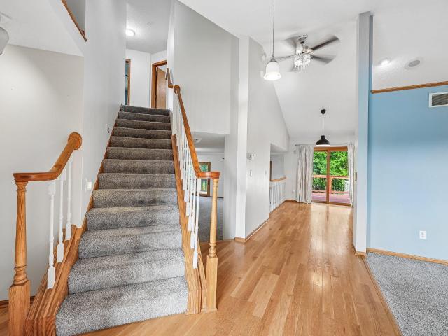 597 Viking Drive E