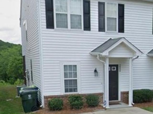 5984 Osprey Cove Dr, Raleigh, NC 27604
