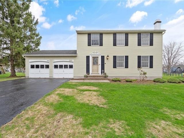 5984 Darby Rd, Cicero, NY 13039