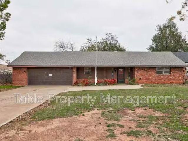 59867513 1109 E 33rd St