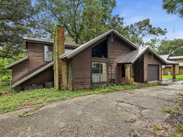 5987 W Dogwood Dr, Crestview, FL 32536