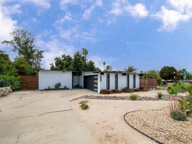 5989 Grand Ave, Riverside, CA 92504