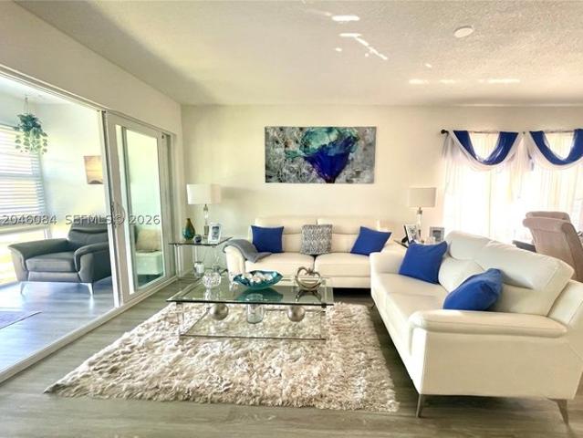 5980 NW 64th Ave Apt 312, Tamarac, FL 33319