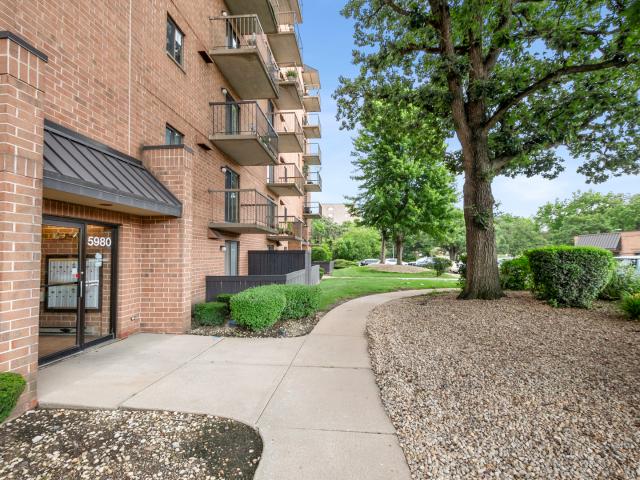 5980 Lake Bluff Drive # 501