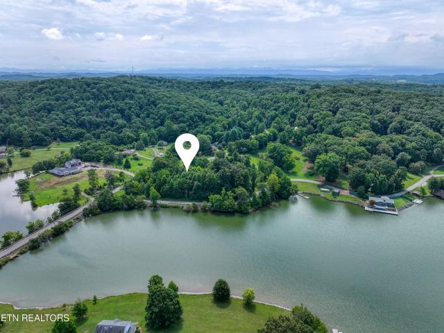 5980 Lakeside Drive