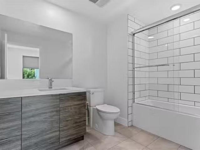 59828310 4383 Sepulveda Blvd #204