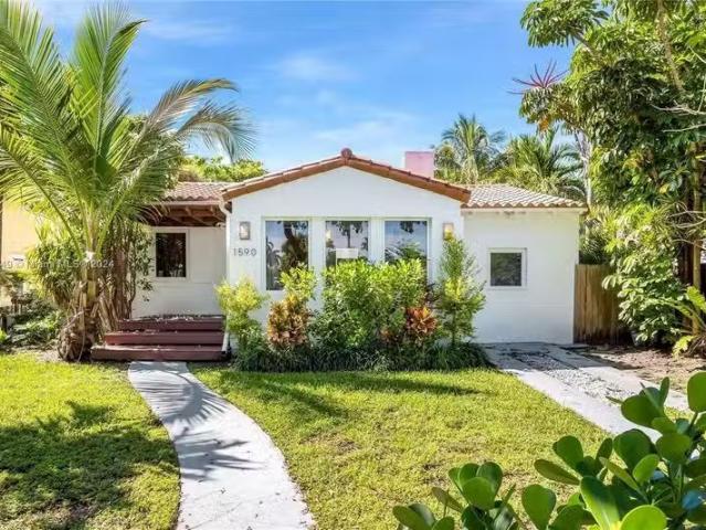 59829802 1590 Normandy Dr