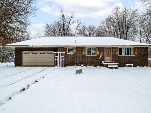 5983 Weaver Rd, Clinton, OH 44216